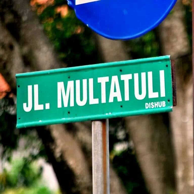 Bersepeda dan Kulineran | Reading Multatuli